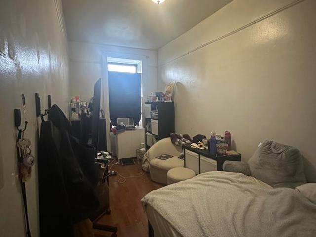 Small Bedroom in Prospect Heights