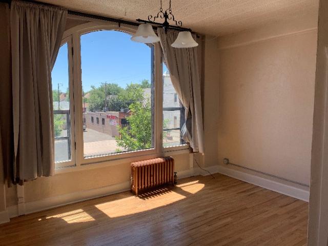 Small clean apartment with all utilities included