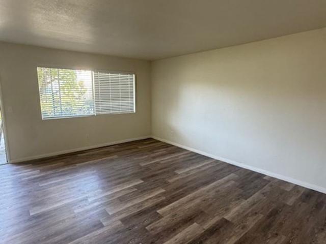 Small Garden Style Community in the Heart of Garden Grove Studio Apartment for Rent at 11450 Lampson Ave, Garden Grove, CA 92840