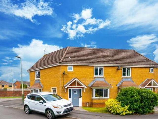 Small Meadow Court, Caerphilly, 3 Bedroom Semi detached