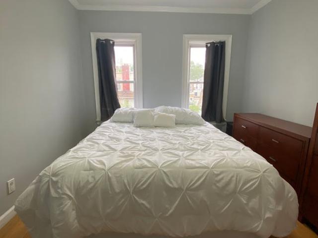 Small or large room available in private townhouse