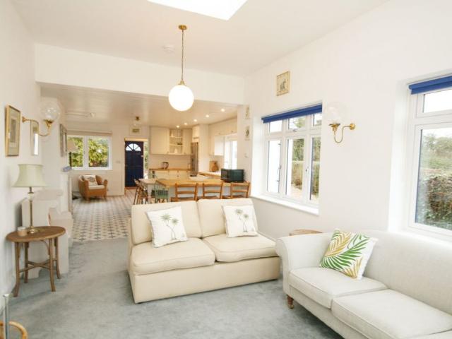small.property address_title