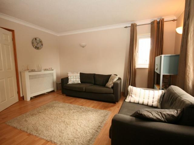 small.property address_title