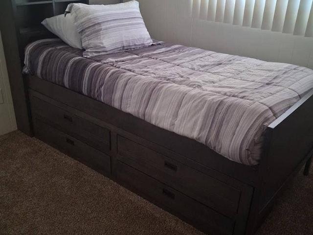 Small room furnished