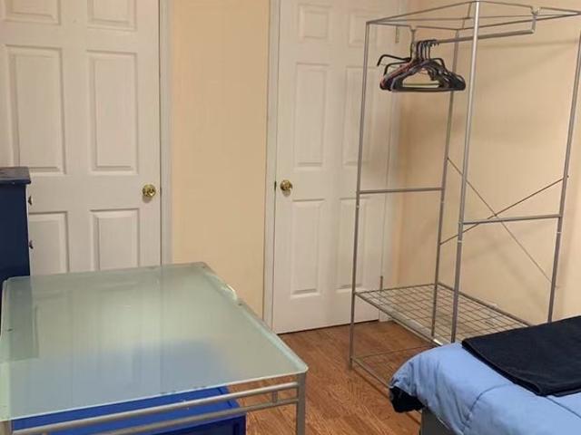 Small room for rent $530 a month