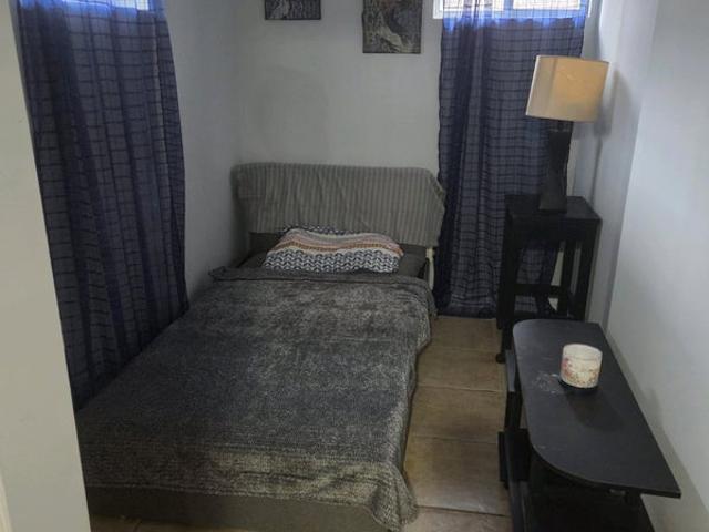 Small room rental