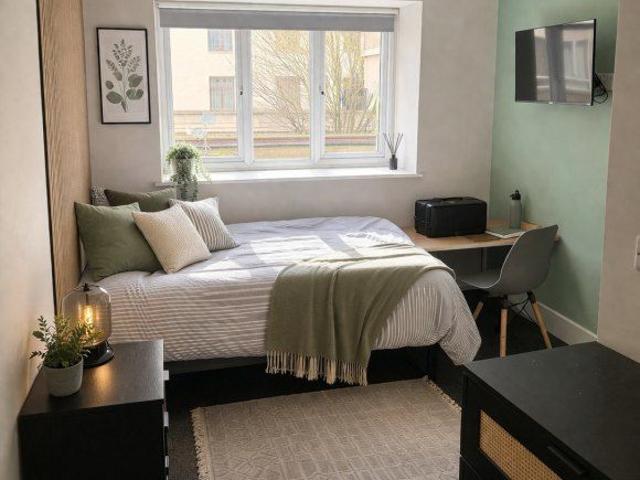 Small Street, Bristol BS1, 3 bed shared accommodation to rent, £1,018 pppm | PrimeLocation