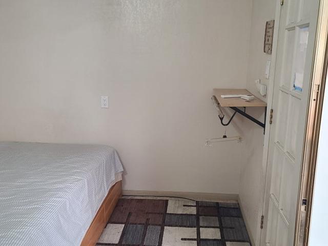 Smaller Room In Quiet Home