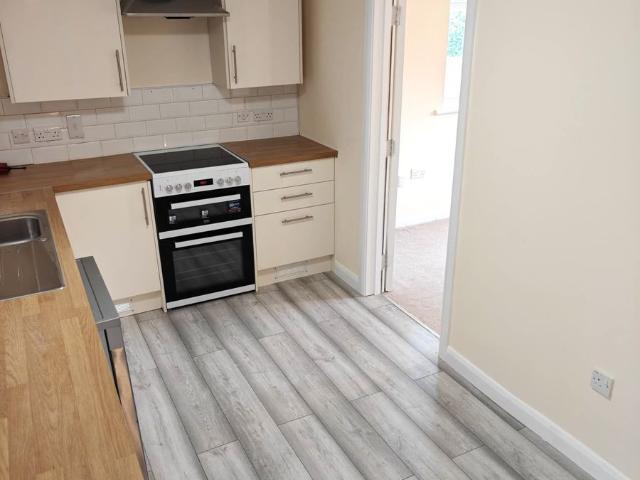 Smallholdings, Clockhouse Lane, Ashford, Surrey TW15, 6 bed detached house to rent, £4,000 pcm | PrimeLocation