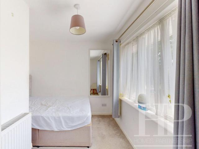 Smalls Mead, West Green, RH11