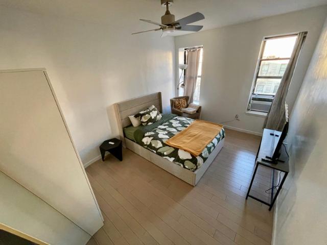 Smart, Cozy living PRIVATE Bath & Kitchen A/B/C/D