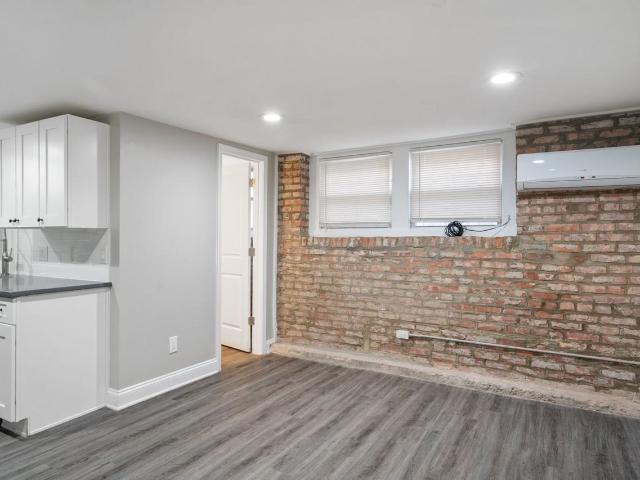 Smart Lofts on Gladstone 1 Bedroom Apartment for Rent at 522 Gladstone Blvd, Kansas City, MO 64124 Scarritt Point