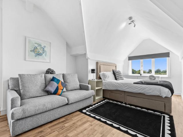 Smart Studio Ensuite Leeds | Near City Centre