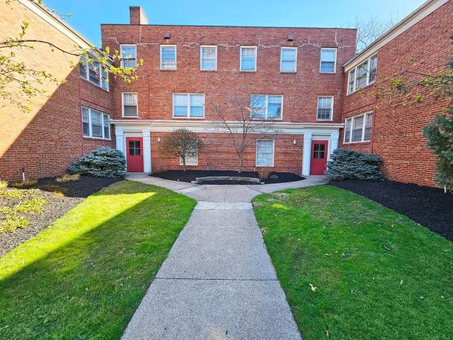 Smartland Colony Apartments 1 Bedroom Apartment for Rent at 2809 Van Aken Blvd, Cleveland, OH 44120 Buckeye Shaker