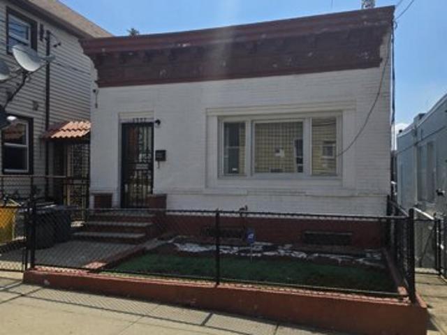 Smith Ave, North Bergen, Home For Sale