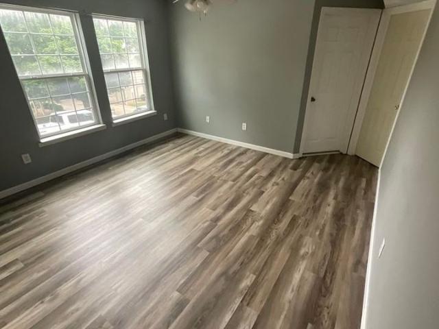 Smith House 3 Bedroom Apartment for Rent at 125 N Washington St, Bloomington, IN 47408 Old Northeast