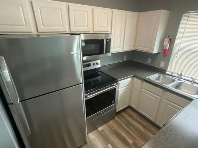 Smith House 3 Bedroom Apartment for Rent at 125 N Washington St, Bloomington, IN 47408 Old Northeast