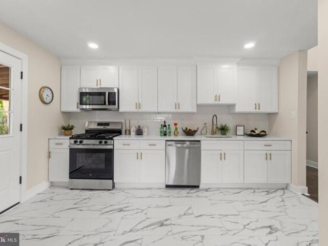 Smith Ln, Mount Holly, Home For Sale