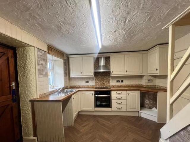 Smith Street, Hyde, 2 Bedroom Cottage
