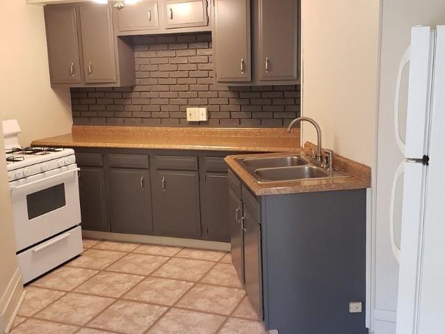 SMITH STURM INV CO 1 Bedroom Apartment for Rent at 3418 Emerson Ave S, Minneapolis, MN 55408 CARAG