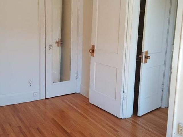 SMITH STURM INV CO 1 Bedroom Apartment for Rent at 3418 Emerson Ave S, Minneapolis, MN 55408 CARAG