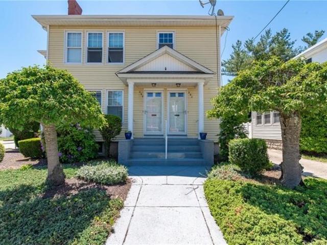 Smithfield Ave, Pawtucket, Home For Sale