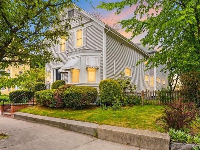 Smithfield Ave, Pawtucket, Home For Sale