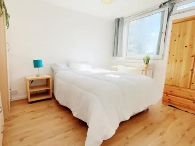 Smithfield Court, 72 Cable Street, St. George in the East, London, E1 8GR, United Kingdom | Room for rent #167381193 | Rentberry