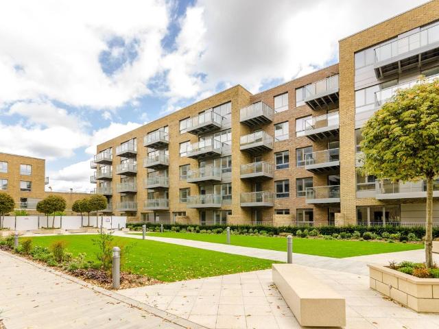Smithfield Square, Hornsey, London N8, 2 bed flat to rent, £2,600 pcm | PrimeLocation