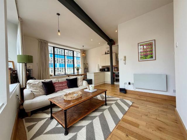 Smithfield, 44 Tib Street, Manchester M4, 1 bed flat to rent, £1,400 pcm | PrimeLocation