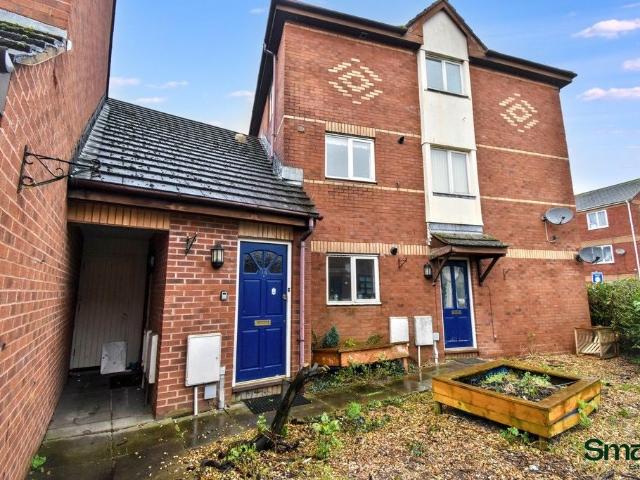 Smiths Court, Exeter EX2, 2 bed maisonette to rent, £1,200 pcm | PrimeLocation