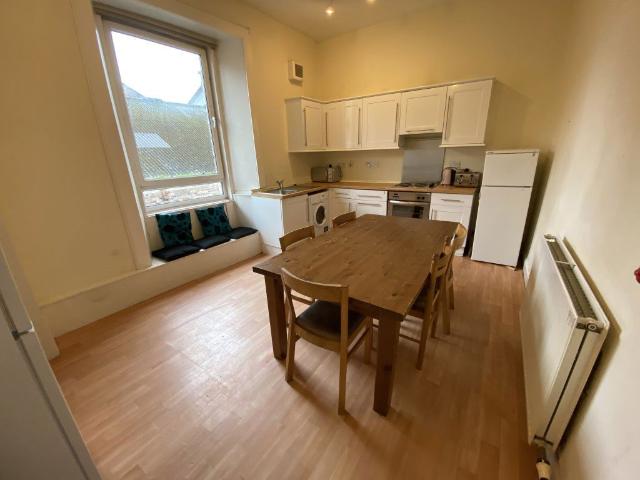 Smiths Place, Edinburgh EH6, 5 bed flat to rent, £2,750 pcm | PrimeLocation