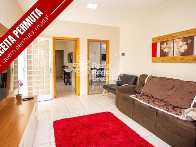 SMPW QD 15 | Casa Térrea 4 Quartos todos suites Aceita Financiamento FGTS Park Way