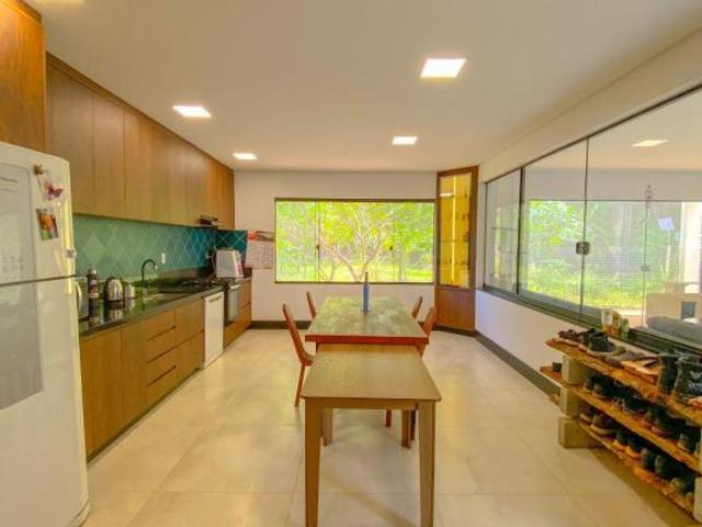 SMPW QD 15 | 2.125m² | 2 Suítes | Energia Solar Casa Moderna Park Way
