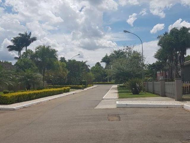 SMPW QD 18 LINDA CASA! DESOCUPADA! ACEITO FINANC/FGTS!