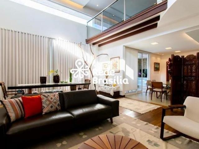SMPW QD 28 | Casa Sobrado 4 Quartos Aceita Financiamento Park Way