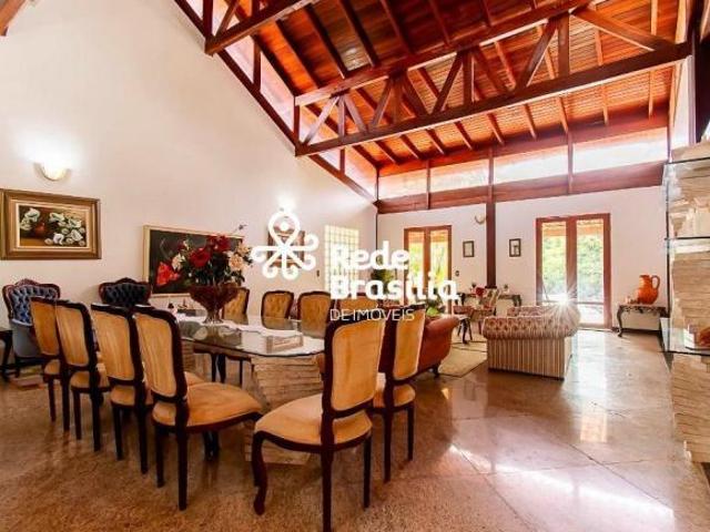 SMPW 1 | Casa térrea nascente com 4 quartos sendo 2 suítes 14 vagas aceita financiamento Par