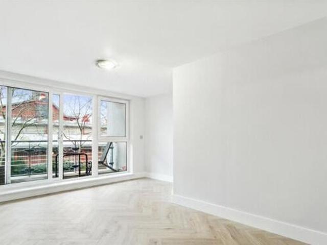 Smugglers Way, London, 2 Bedroom Apartment