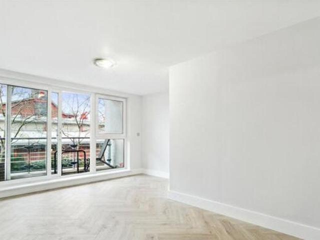 Smugglers Way, London, 2 Bedroom Apartment