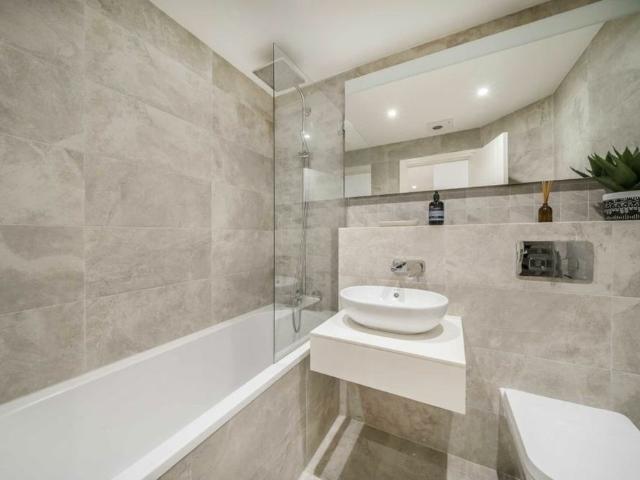 Smugglers Way, SW18, London