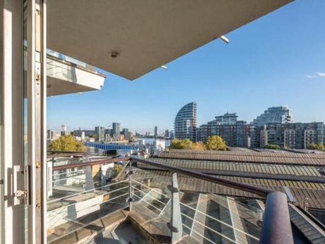 Smugglers Way, Wandsworth, 2 Bedroom Flat