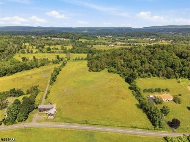 Snover Rd, Lafayette, Farm House For
