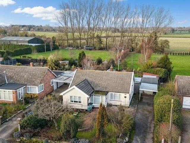 Snow Street, Roydon, 2 Bedroom Detached