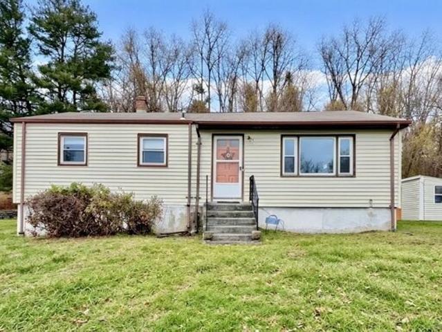 Snowapple Ln, Milford, Home For Sale