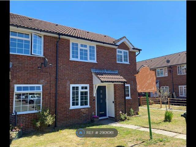 Snowdon Close, Eastbourne BN23, 1 bed semi detached house to rent, £1,350 pcm | PrimeLocation