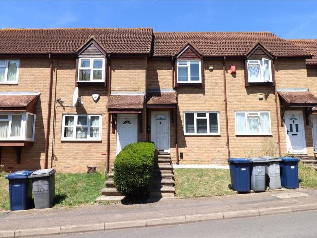 Snowdon Drive, London NW9 2 bed terraced house to rent £1,850 pcm £427 pw