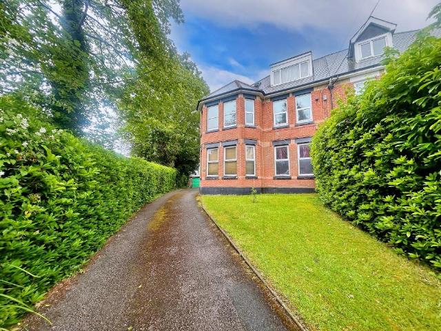 Snowdon Road, Westbourne, BH4 2 bed flat to rent £1,150 pcm £265 pw