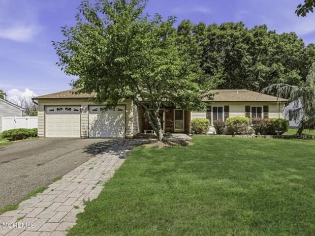 Snowdrift Ln, Howell, Home For Sale