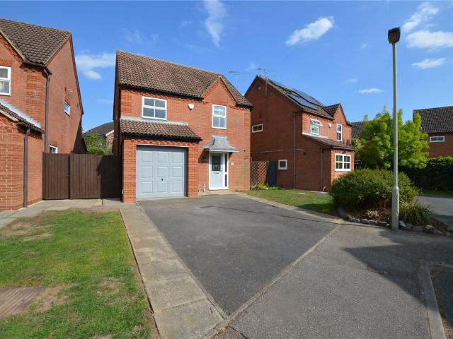 Snowdrop Close, Bishop's Stortford, Hertfordshire CM23, 3 bed detached house to rent, £2,100 pcm | PrimeLocation