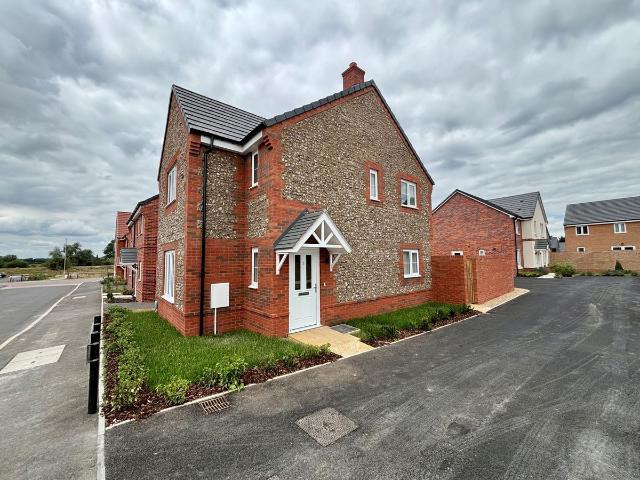 Snowdrop Road, Lakenheath, Brandon IP27, 3 bed detached house to rent, £1,550 pcm | PrimeLocation